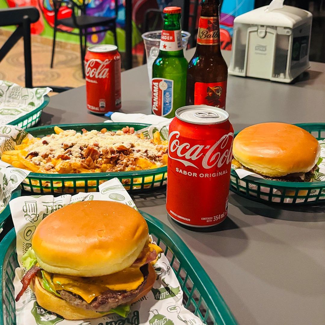 2 Hamburguesas 2x1 + 1 Orden de Papas Fresh + 2 Cerveza | Oferta24